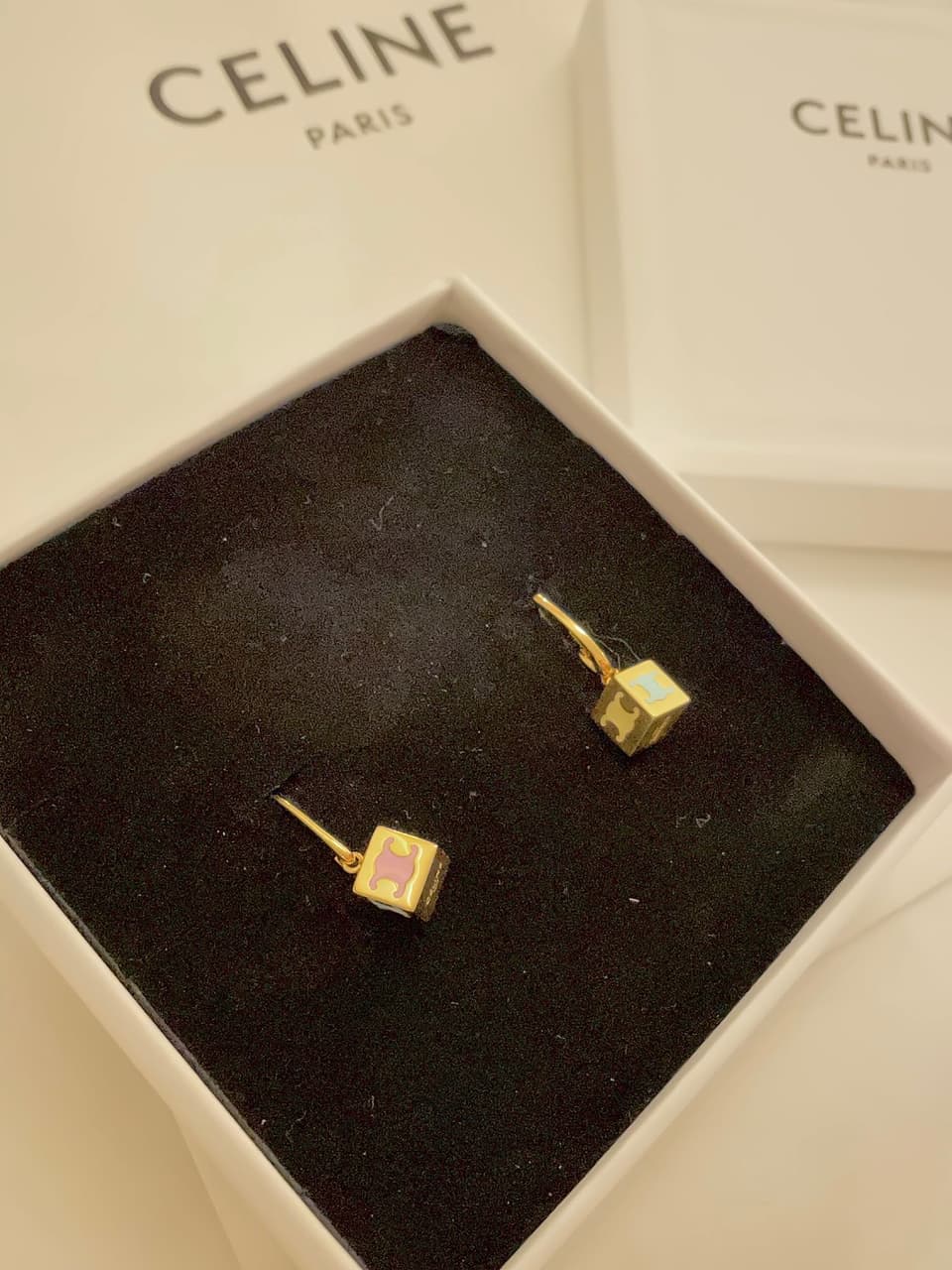 #開箱 Celine 新款耳環 🇧🇪 - 精品板 | Dcard
