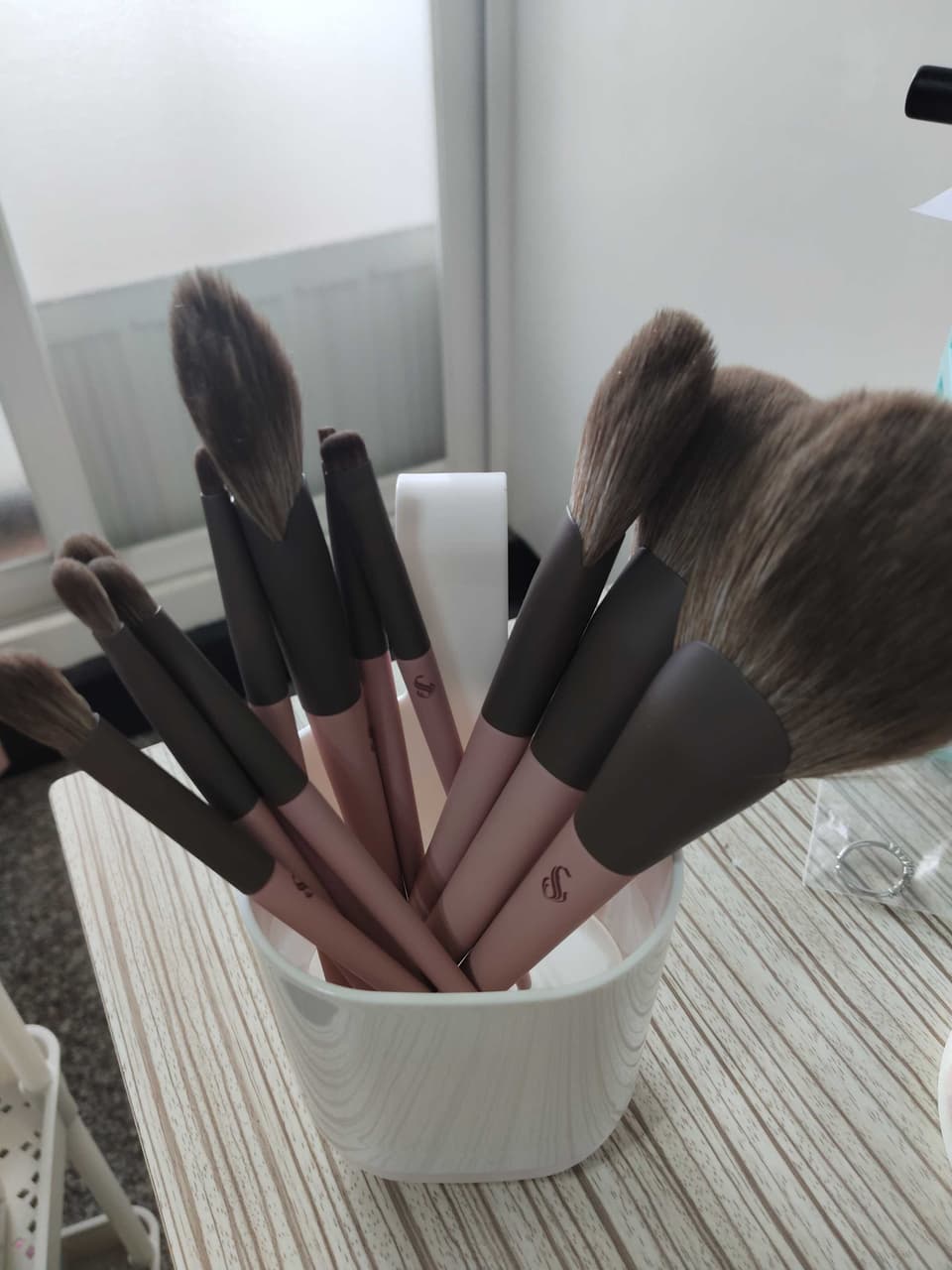 #分享 刷具大評比 ️受受狼 小布丁 v.s. Solone 法式清焙 - 美妝板 | Dcard