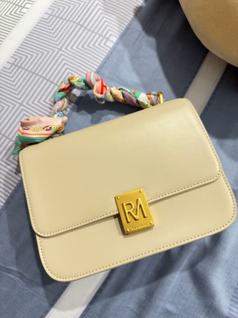 #我要賣 甜出閒置-RM口蓋斜背包、斜背錢包/VEMAR斜背錢包 - 二手交易板 | Dcard