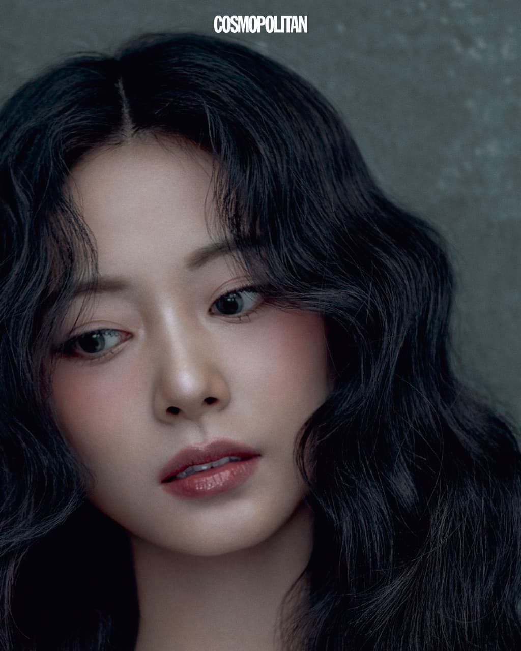 #分享 子瑜xCosmopolitan Korea 10月內頁照（2） - TWICE板 | Dcard