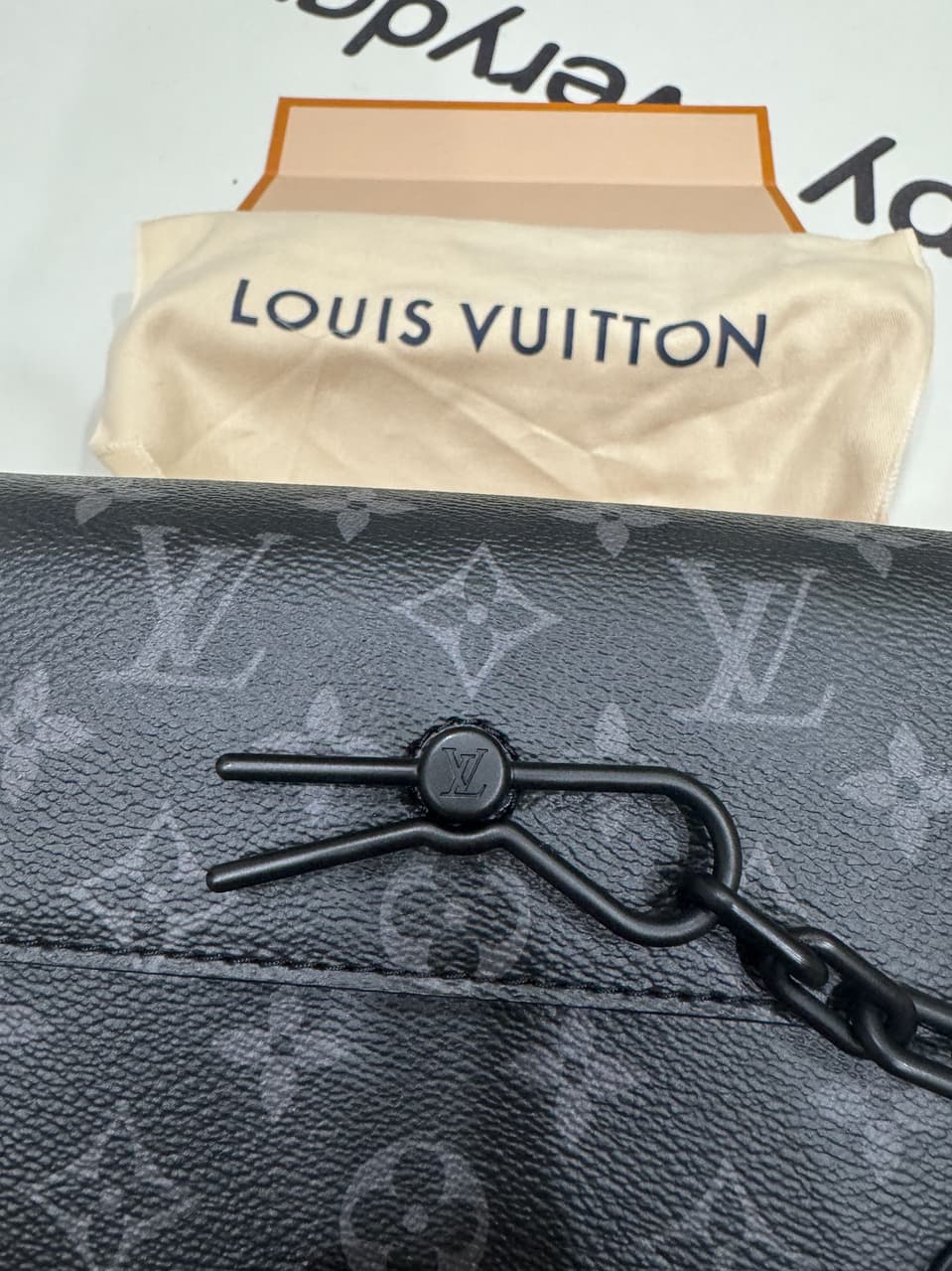 #我要賣 #已售出我要賣LV Steamer隨身錢包 - 二手交易板 | Dcard