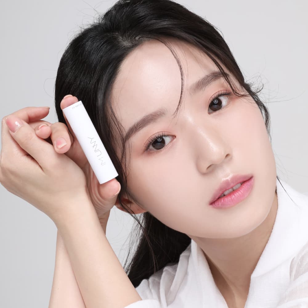 IM UNNY｜臻粹恆潤護唇膏 - 美妝板 | Dcard