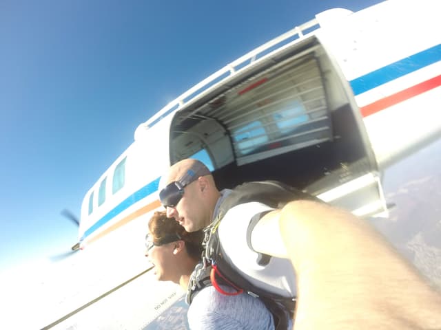 #圖+影 跳傘經驗分享 - B115 留言 | Dcard