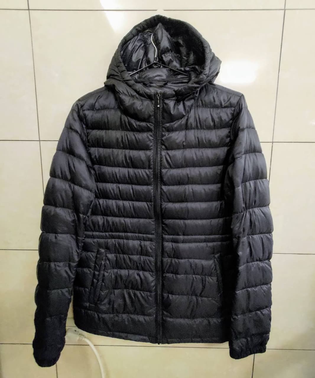 #贈送 Lativ輕羽絨外套M - 贈物板 | Dcard