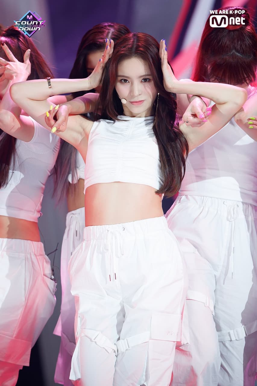 Elkie CLC隱藏的門面 莊錠欣 - B51 留言 | Dcard