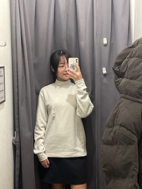 #分享 #分享 熱騰騰的UNIQLO感謝祭試穿分享 #白色系上衣 - 穿搭板 | Dcard