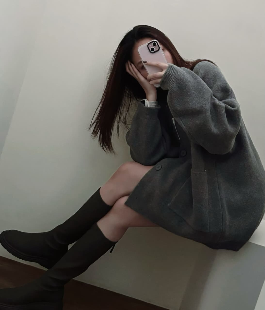 #分享 「顯腿長」穿搭來啦‼️｜長靴短搭🩶 - 小雞🐤 (@derrica) | Dcard