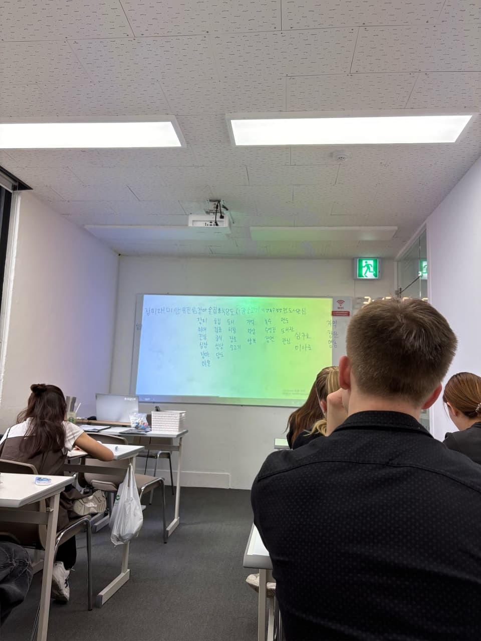 Lexis Korea韓文語言學校！推！ - 獵頭釦 (@hrmcore) | Dcard