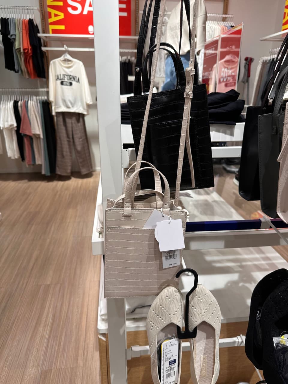 Global work 包包請益👛 - 穿搭板 | Dcard