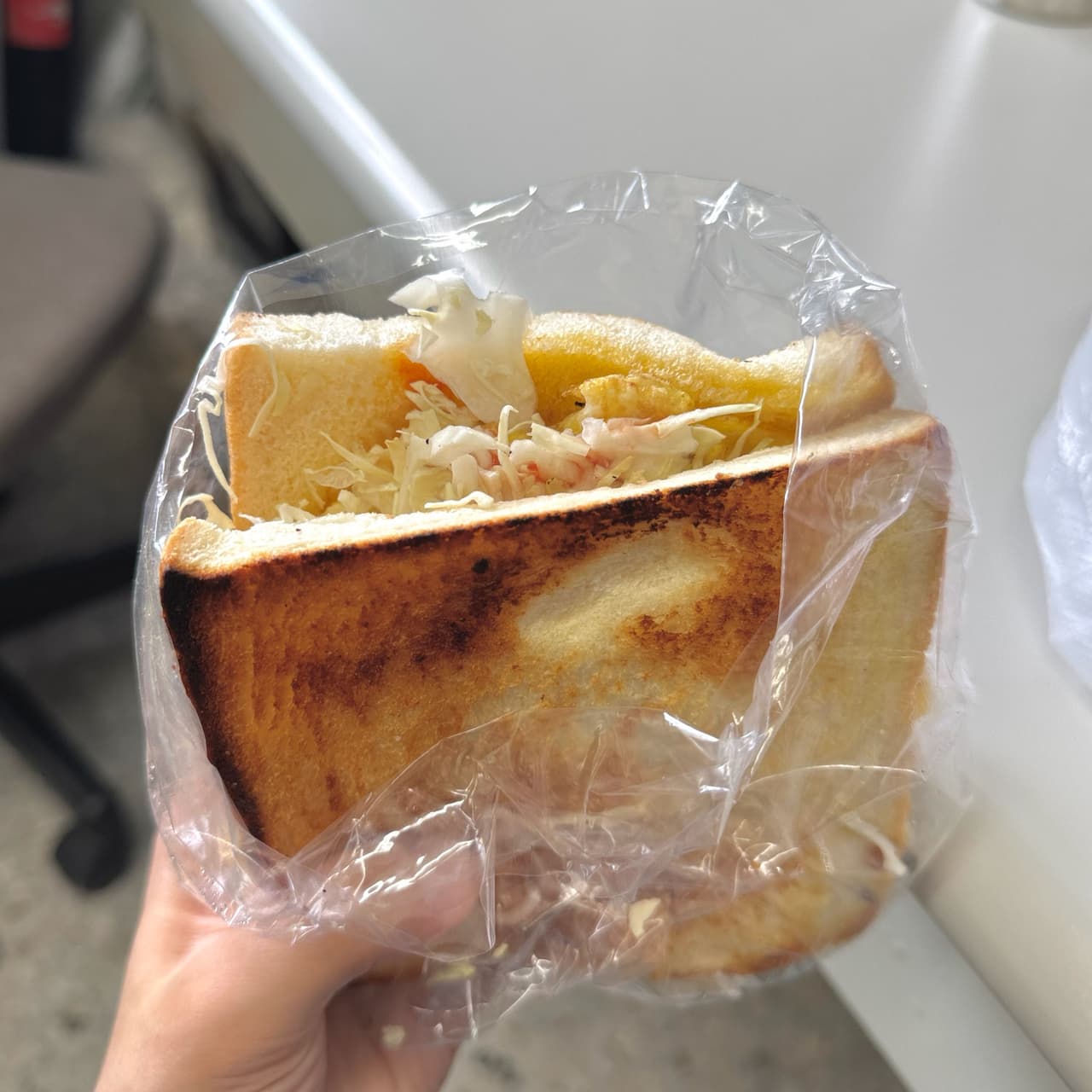 沒有任何備注 就被烤得好焦 一大早厭世ㄉ心情整個都好ㄌ 最愛焦焦吐司(๑˘ꇴ˘๑) - 雙木 (@uuuuu_01) | Dcard