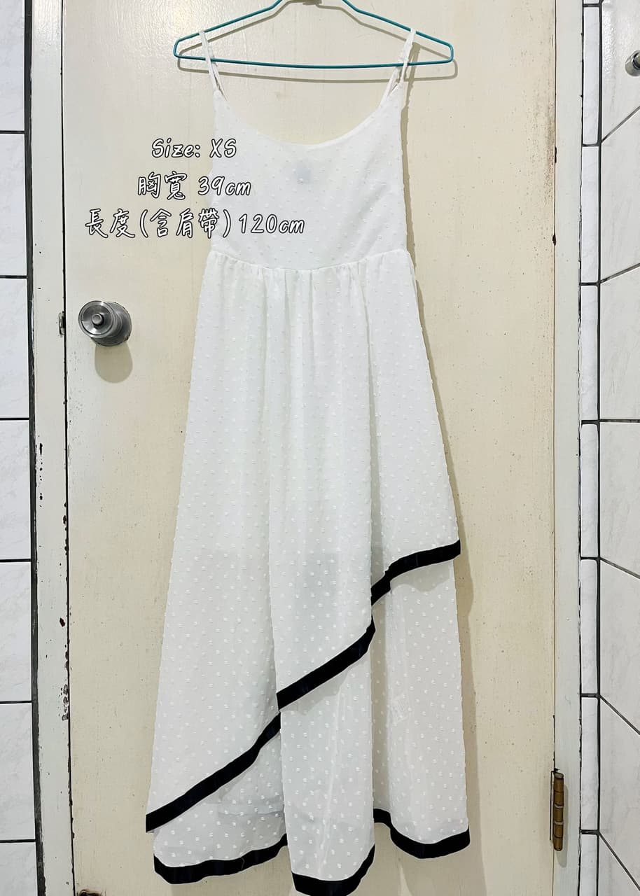 #我要賣 衣櫃呼吸!春夏女生服飾二手拍 - 雪梨🍐 (@charry1122) | Dcard