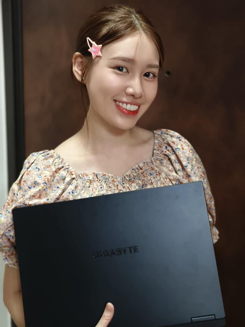 ⚡️沉浸體驗超強高效能筆電 ️GIGABYTE GAMING A16 系列筆電開箱🥺 - 薯片波比 (@bobi_chips) | Dcard