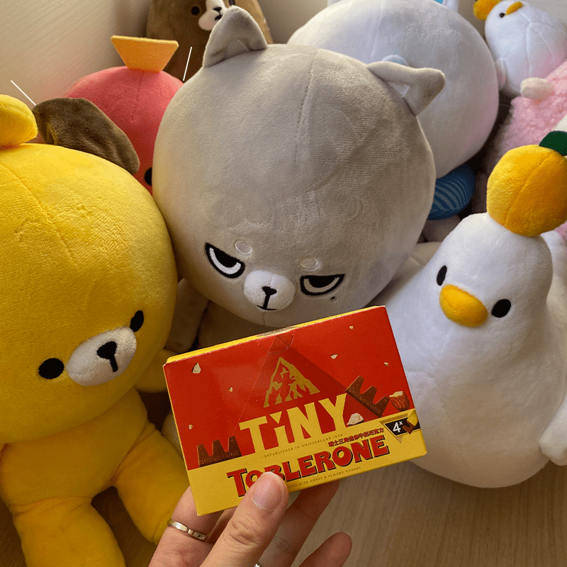 #開箱 收到過最可愛的夾娃娃機歐趴糖！沒想到跟 dtto friends 聯名了(৹ᵒ̴̶̷᷄́ฅᵒ̴̶̷᷅৹) - 辛卡拉 (@hsin610) | Dcard