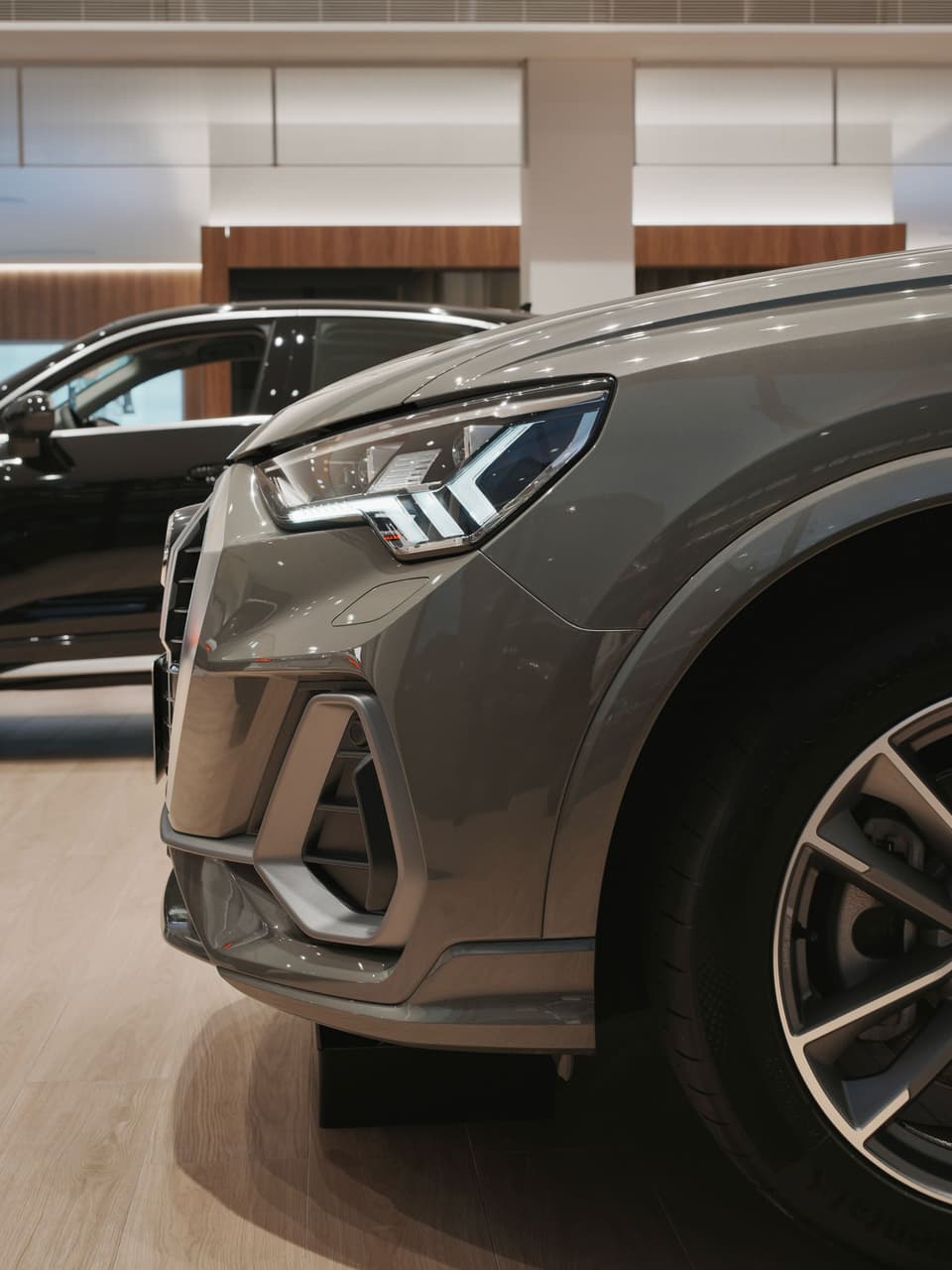 Audi Q3 40 TFSI quattro S line｜金屬克洛諾斯灰 Chronos Grey Z7｜實車照片分享 - 汽車板 | Dcard