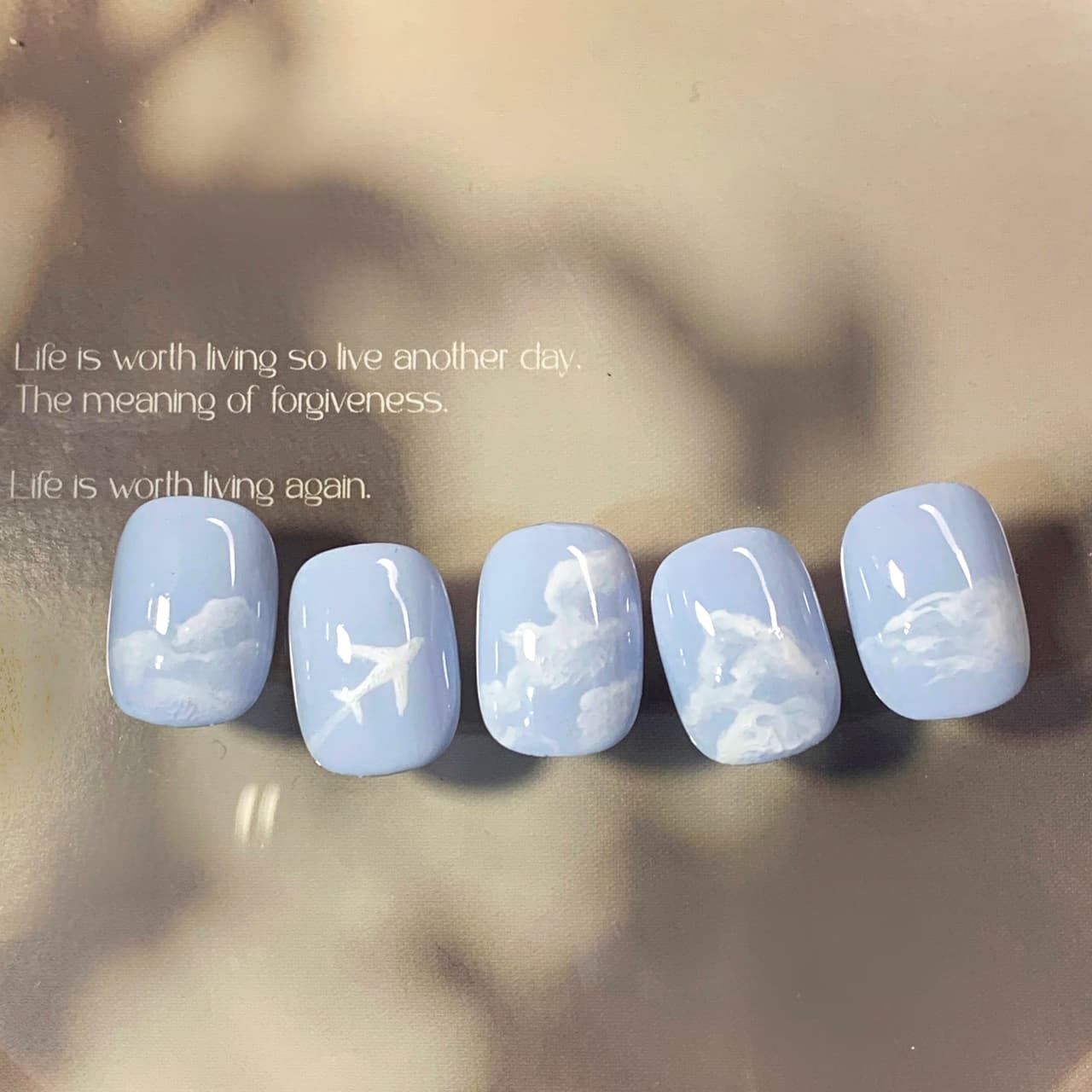 問題 這樣風格的穿戴甲會有人喜歡嗎😆 美甲板 Dcard