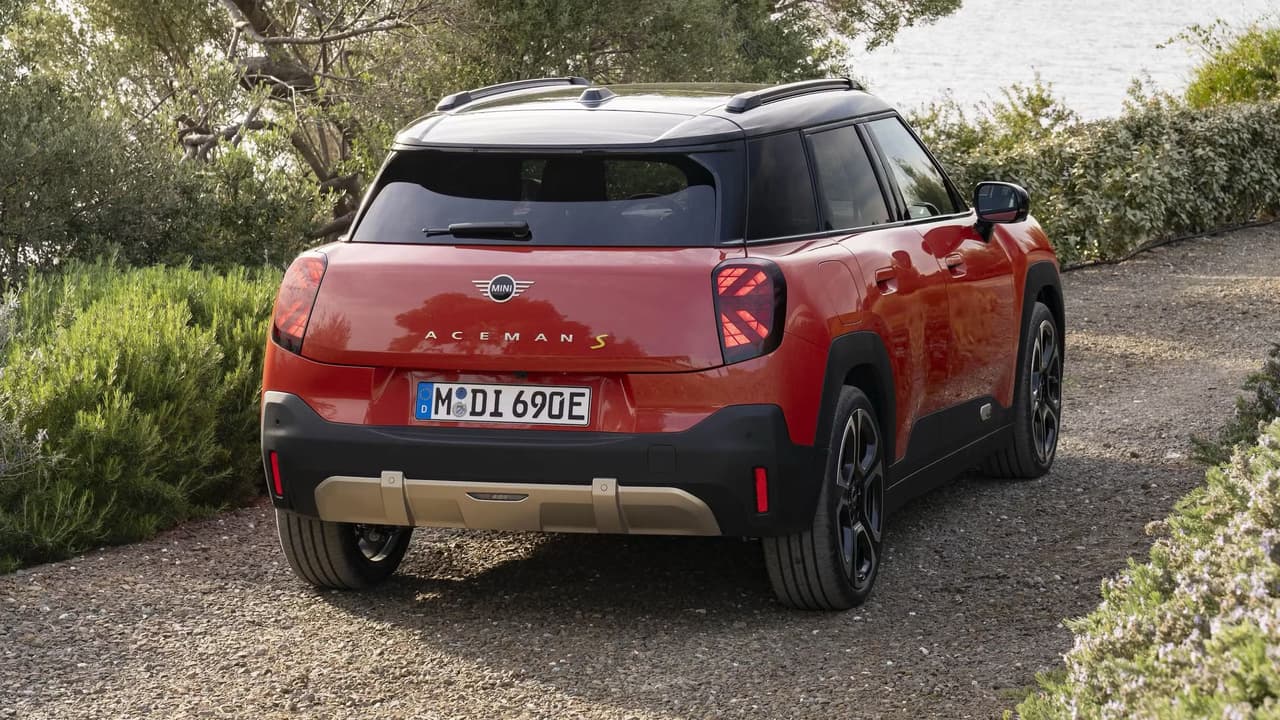 BMW i3 偽裝車首次捕獲 - 汽車板 | Dcard