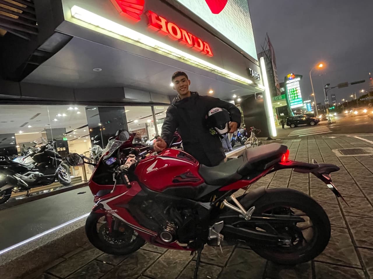 HONDA CBR650R 菜鳥試駕心得 - 贊助板 | Dcard