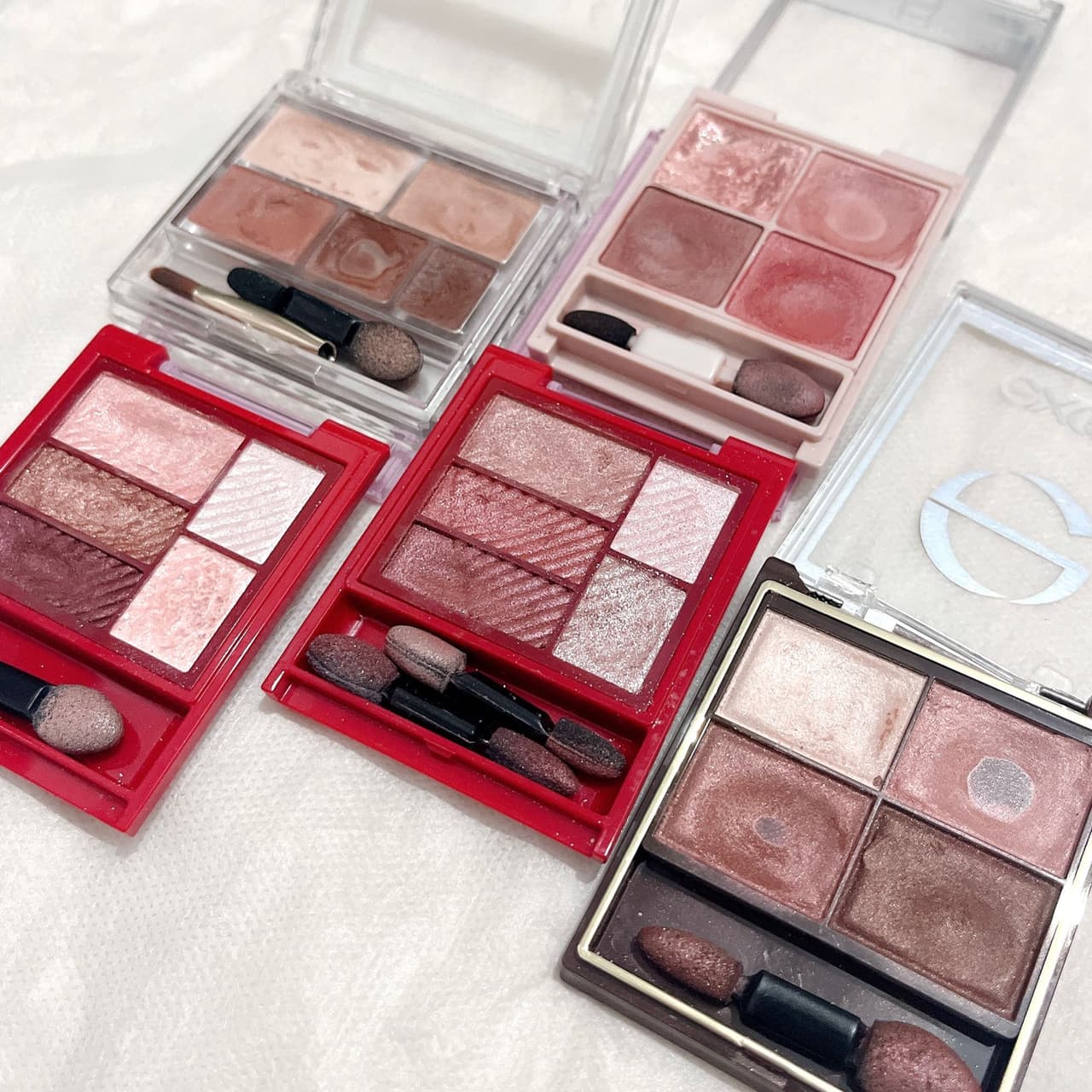 #分享 紀念自己第一顆專櫃眼影SUQQU 04 - 美妝板 | Dcard