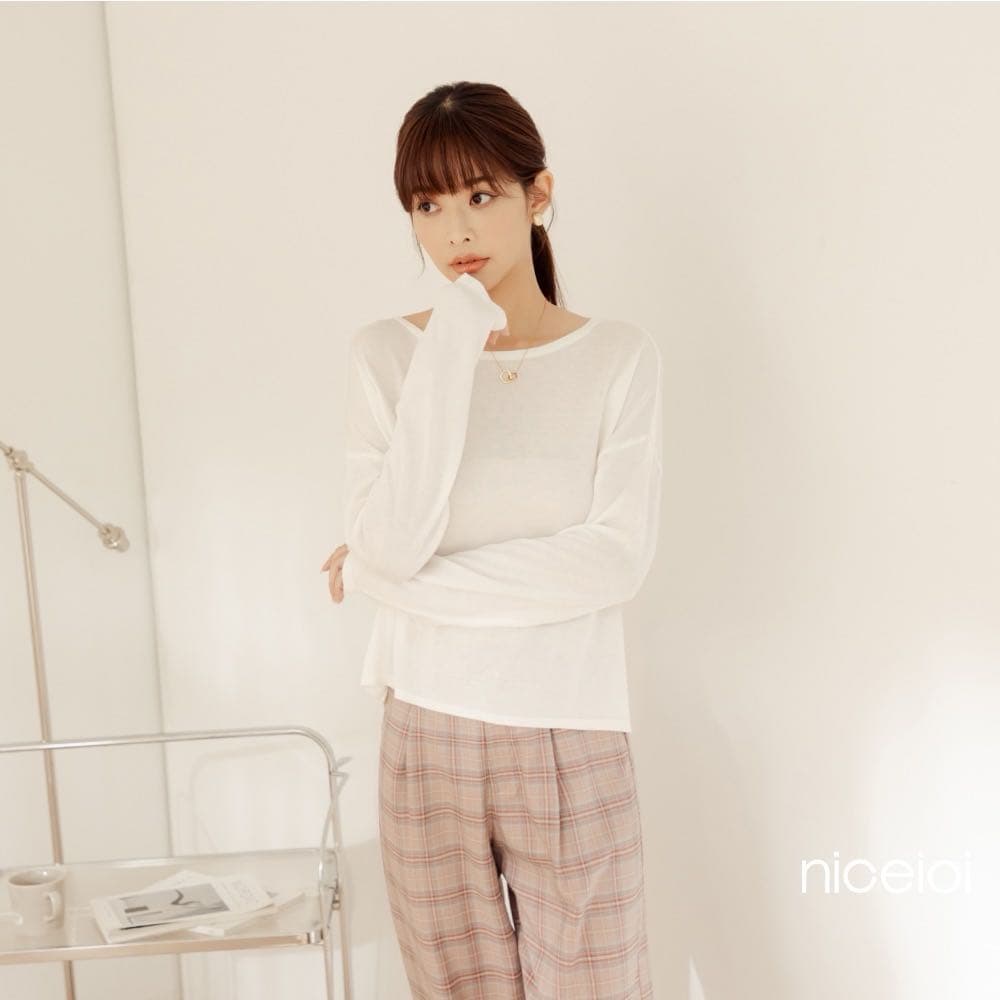 3款打底衣分享🧐素色也能穿出態度！居家外出都百搭💯保暖衣物就靠它 - 敝姓程 工程的程 (@ptr119) | Dcard