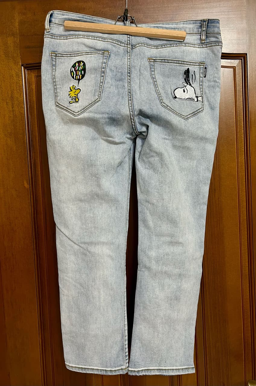 #我要賣 💗 正版peanuts snoopy牛仔褲 - 二手交易板 | Dcard