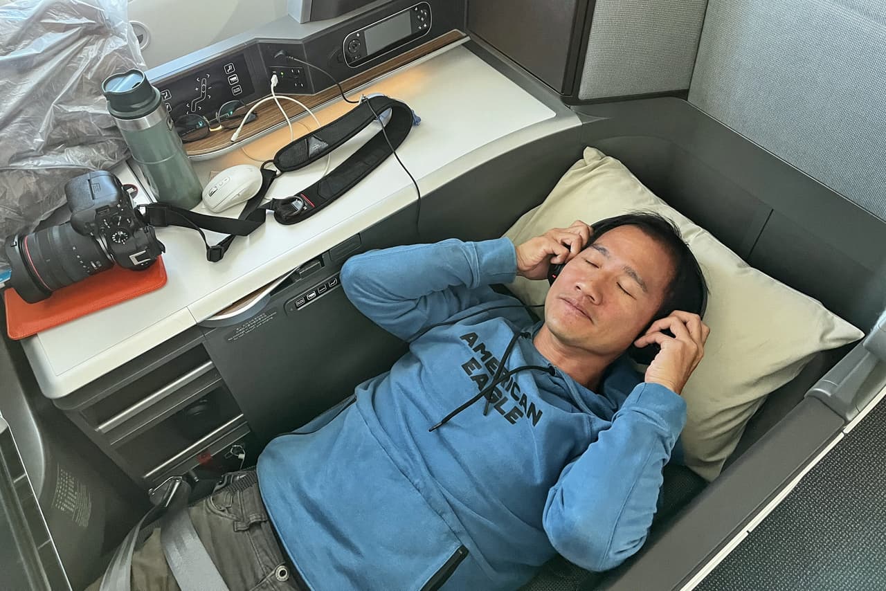 (映像分享) 搭乘長榮航空到日本東京的小出差，從經濟艙享受到皇璽桂冠艙in台北松山-日本東京羽田 feat.波音787-10 Dreamliner夢幻客機 - 映像生活 (@imagelife ...