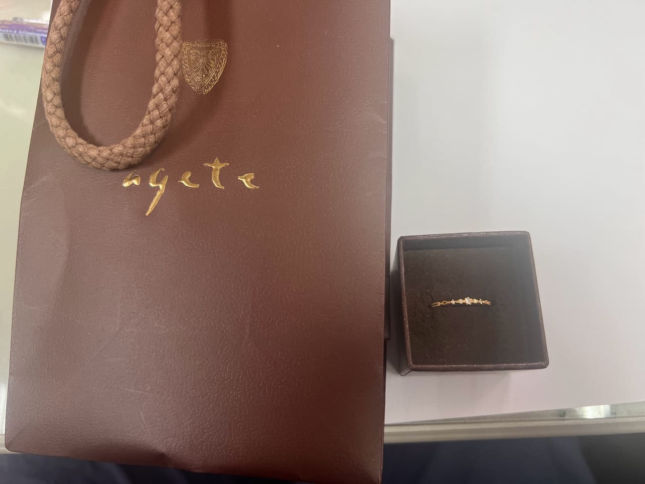 #我要賣 #我要賣 agete 18k 4分鑽公主戒 - 二手交易板 | Dcard