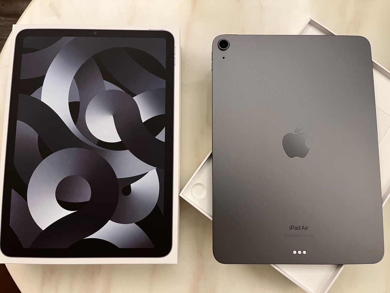 #iPad iPad Air 5 到貨了👍 - Apple板 | Dcard