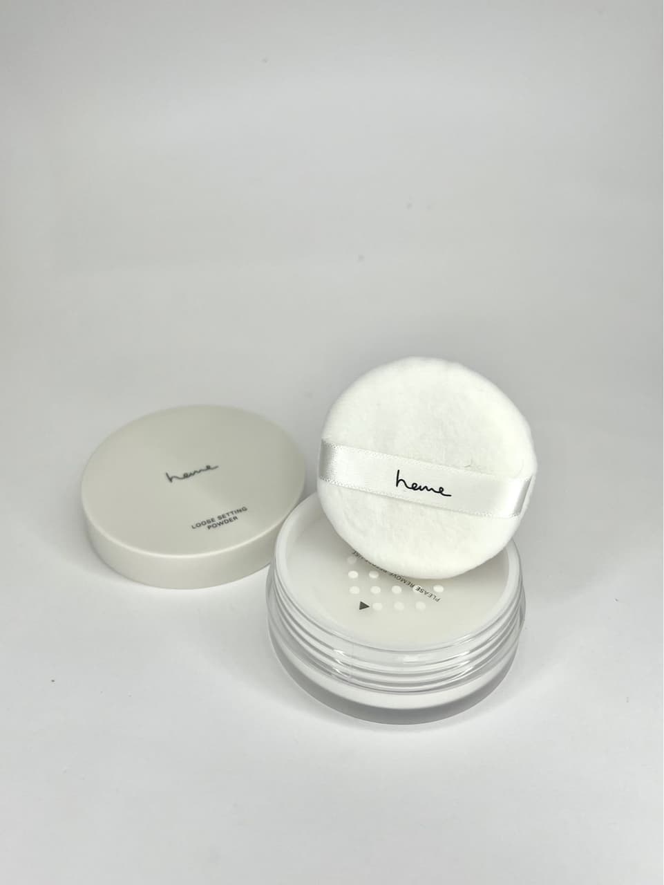 #分享 毛孔人看過來！高cp值heme新品輕透持妝蜜粉 - 美妝板 | Dcard