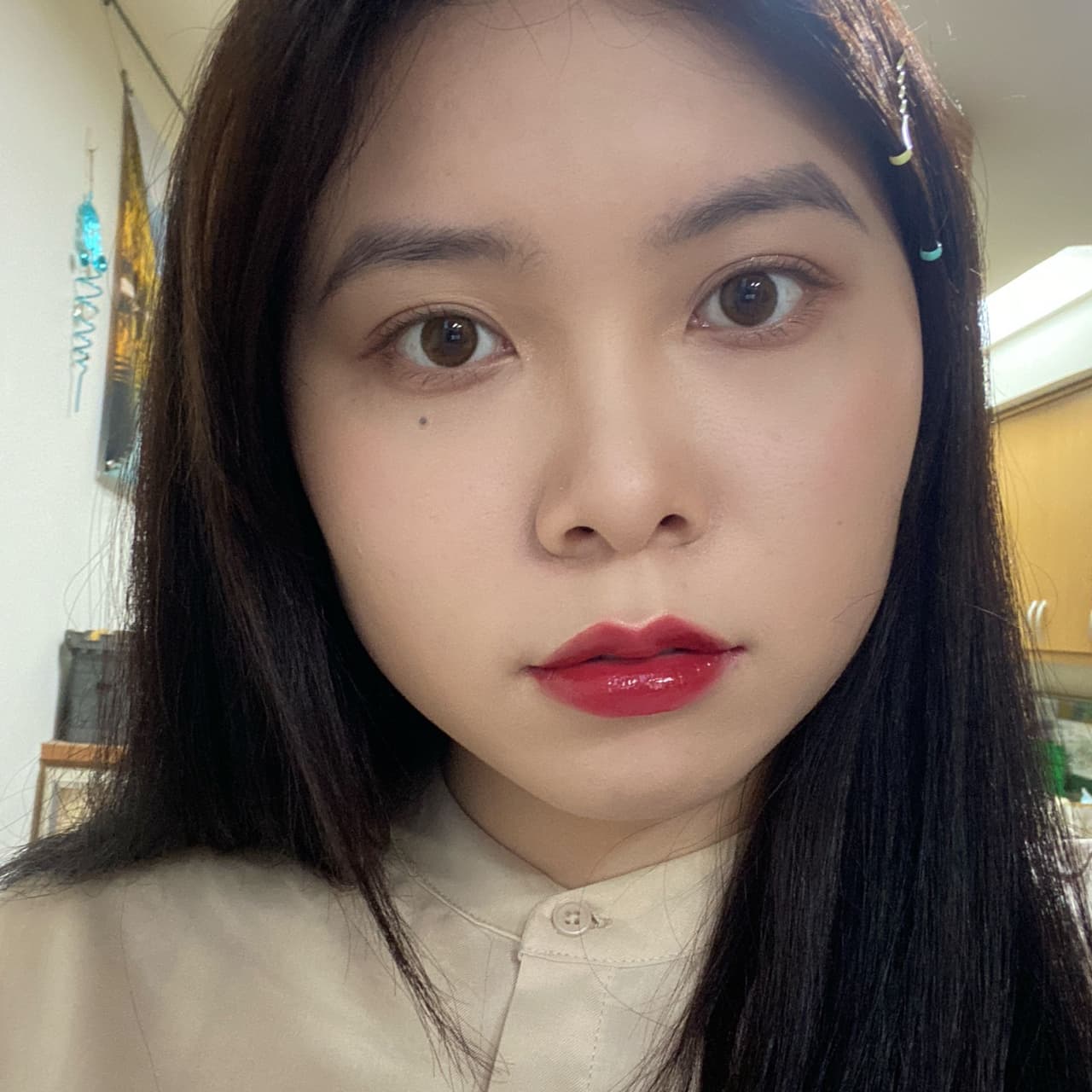 #試色 完美日記浮光微漾名片唇釉 六色全試色 - 雞腿小公主 (@rei_1998) | Dcard