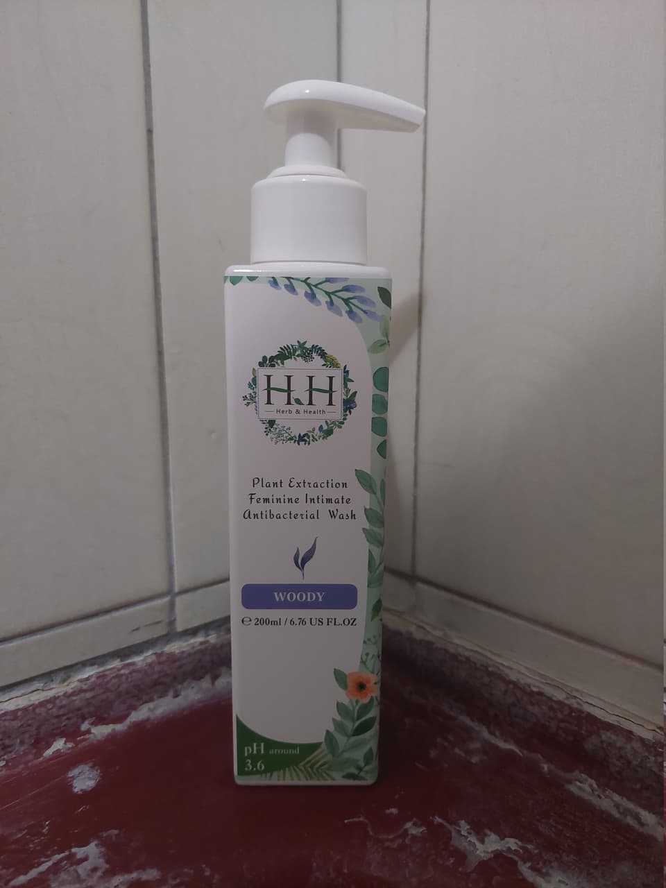 私密清潔用品推薦 自然植萃配方呵護保養你的私密處 淡淡清香味 推薦HH草本新淨界系列 - mangocorgi (@mangoscy97) | Dcard