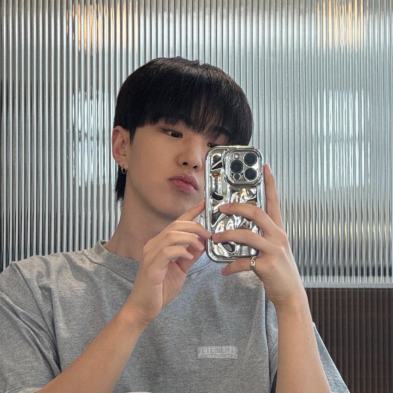 #提問 Hoshi手機殼 - SEVENTEEN板 | Dcard