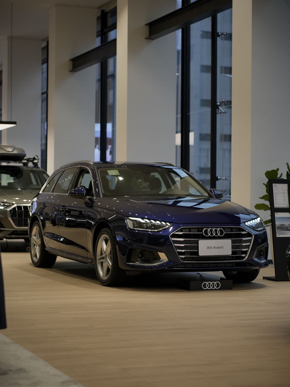 Audi A4 Avant 40 TFSI advanced｜金屬星際藍 Navarra Blue 2D｜實車照片分享 - 汽車板 | Dcard