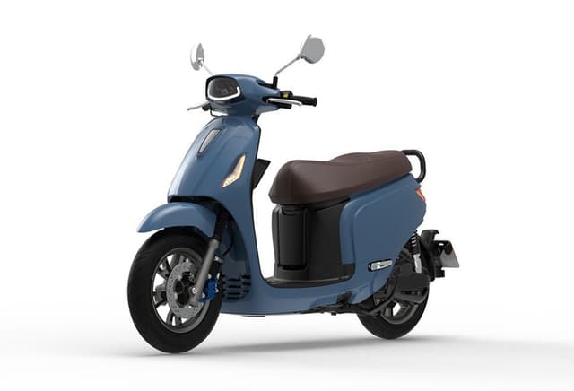 Ai-1 v.s Ur1選擇 ? - 機車板 | Dcard