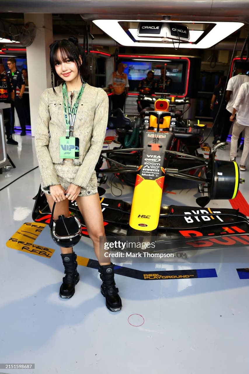 #分享 LISA出席F1邁阿密大獎賽一級方程式賽車賽事 - BLACKPINK板 | Dcard