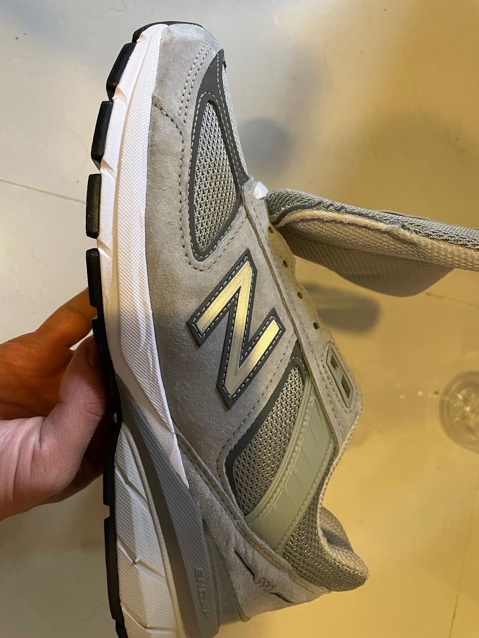 求幫看NB 990v5 真假？？ - 穿搭板 | Dcard