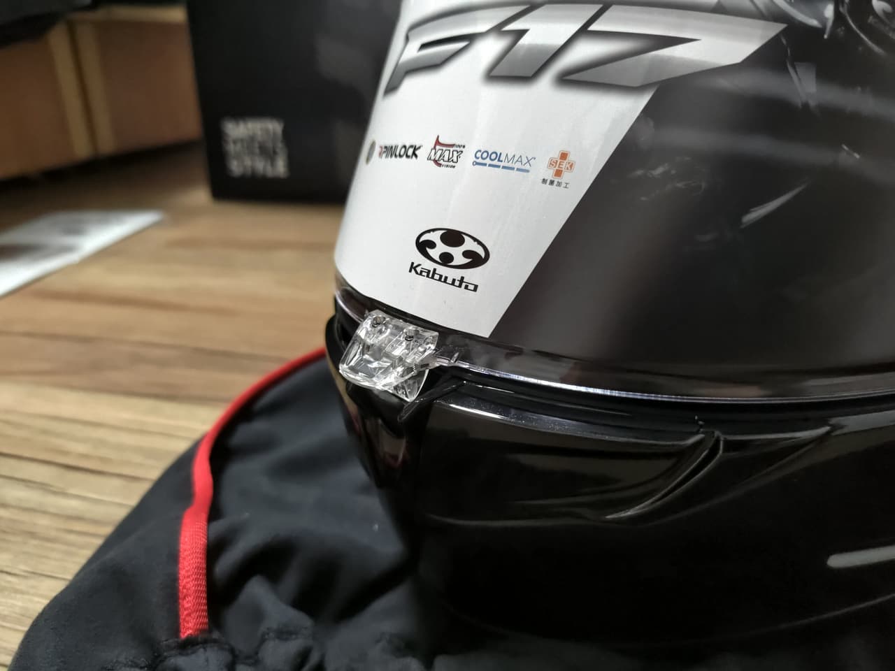 #部品分享 十年磨一劍!OGK F17圖文開箱 - 機車板 | Dcard