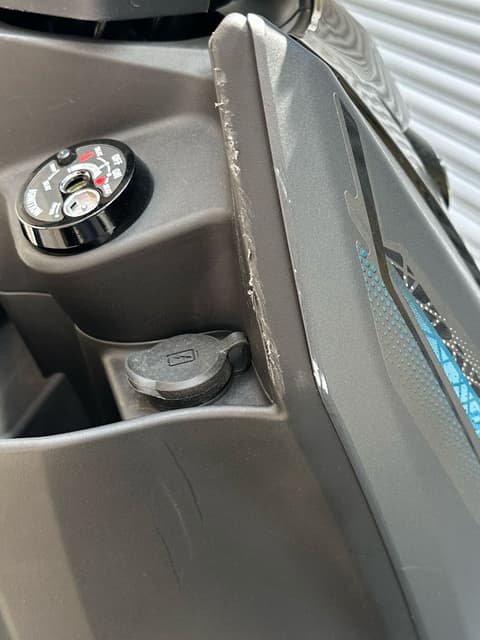 #問題 JET SR 倒車刮痕 怎麼辦🥺 - 機車板 | Dcard