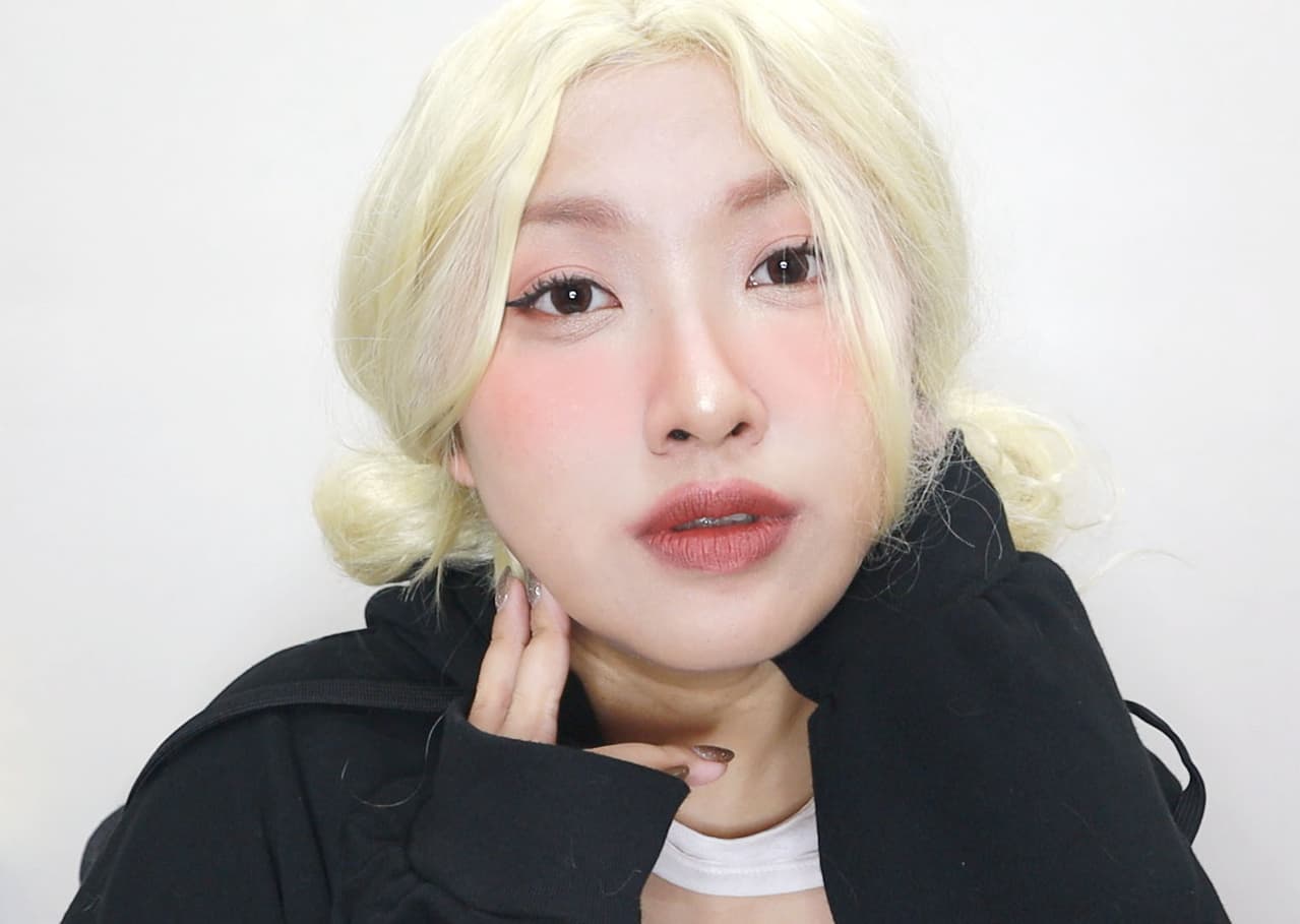 #妝容 太洗腦！跟風Rose APT妝造🤣 - 美妝板 | Dcard