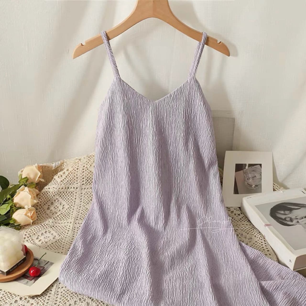 #我要賣 四季皆可穿 全新連身吊帶裙350$ 可單穿或加內搭 - 二手交易板 | Dcard