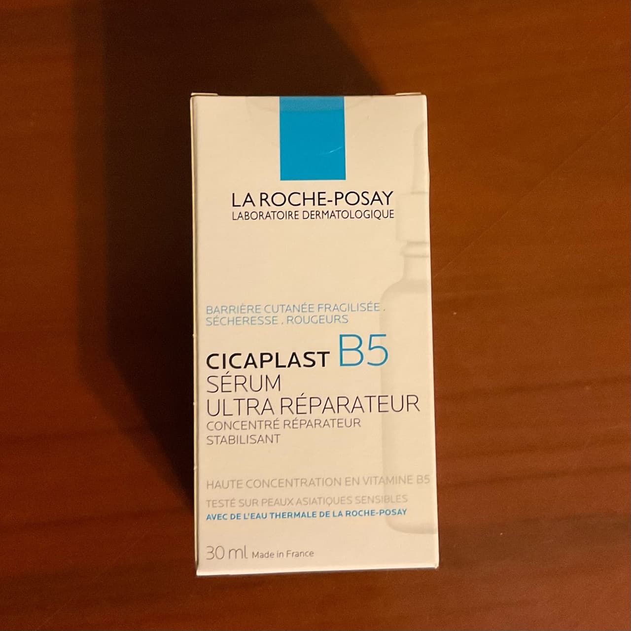 #售全新 【理膚寶水】B5瞬效全面修復精華 30ml 繃帶精華 - 二手交易板 | Dcard