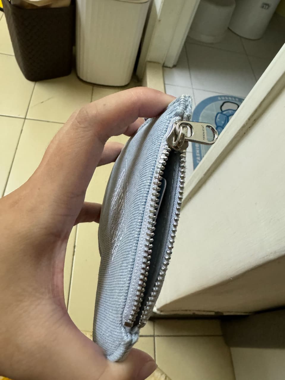 #我要賣 #MFG造型卡片夾（已售出） - 二手交易板 | Dcard