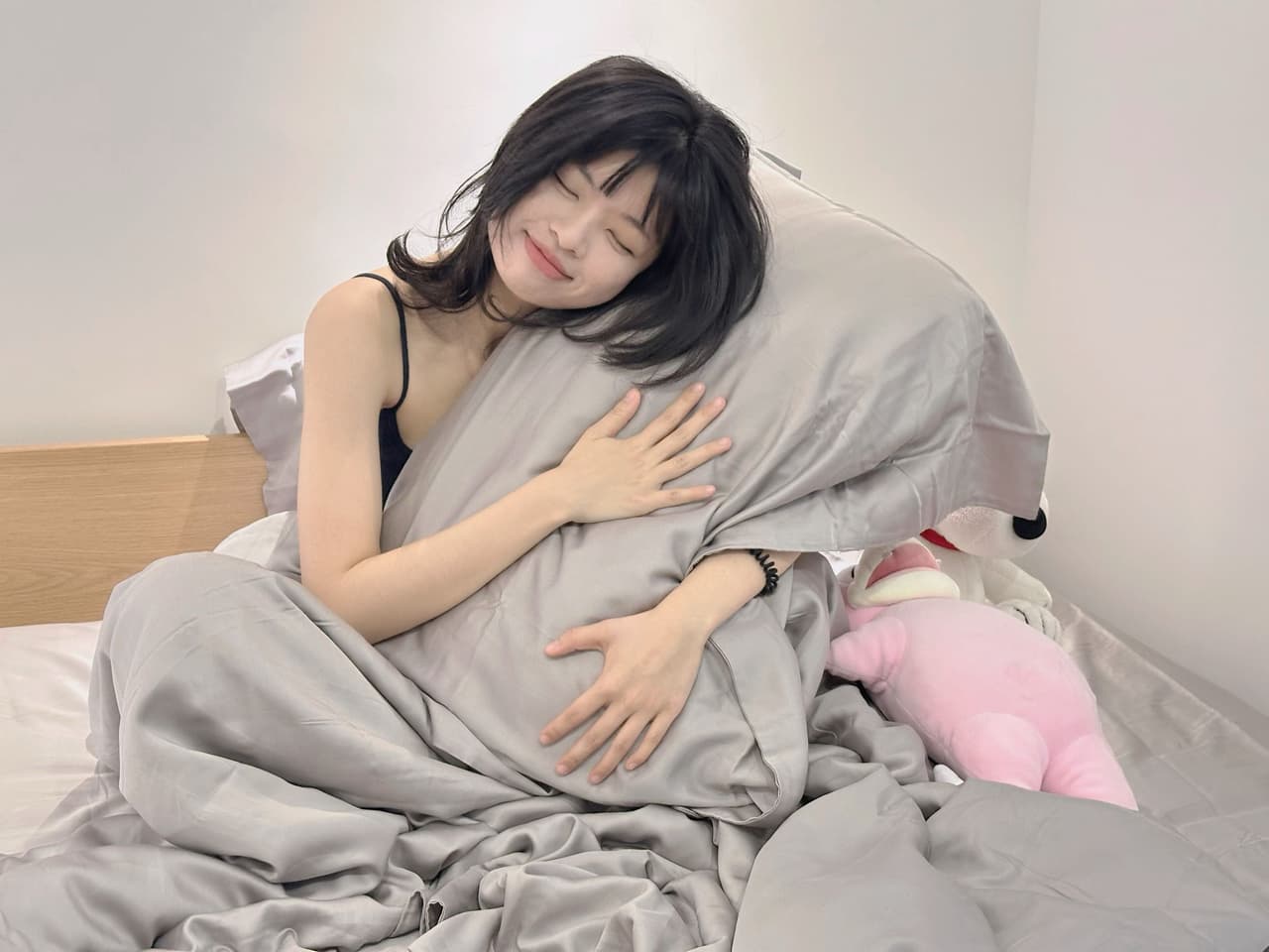 讓睡覺變成最美好的小事：HOLA和樂家居 300織天絲寢具 - 由栗🌰 (@woolawoolaa) | Dcard