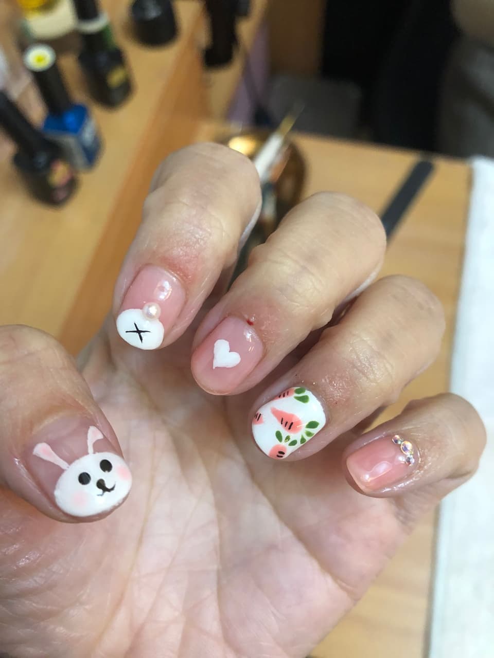 黑特 糟糕的美甲模特經驗 美甲板 Dcard