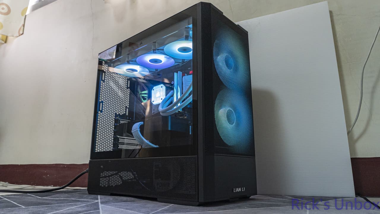 【開箱】全新思維、散熱更強 | LIAN LI LANCOOL 207 - 3C板 | Dcard