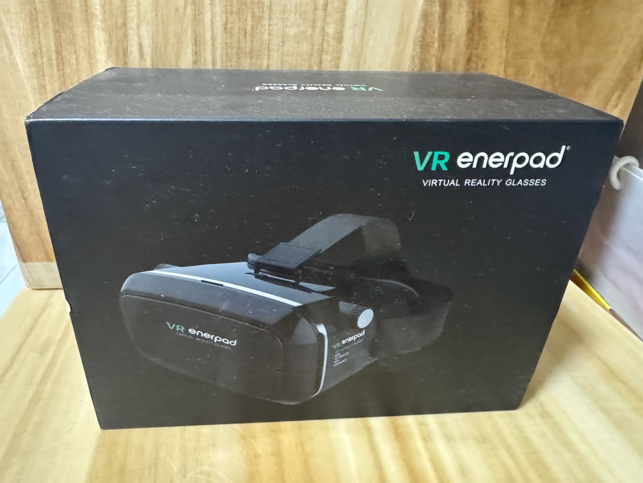 #已贈出 全新品 VR enerpad 簡易3D VR眼鏡 - 贈物板 | Dcard