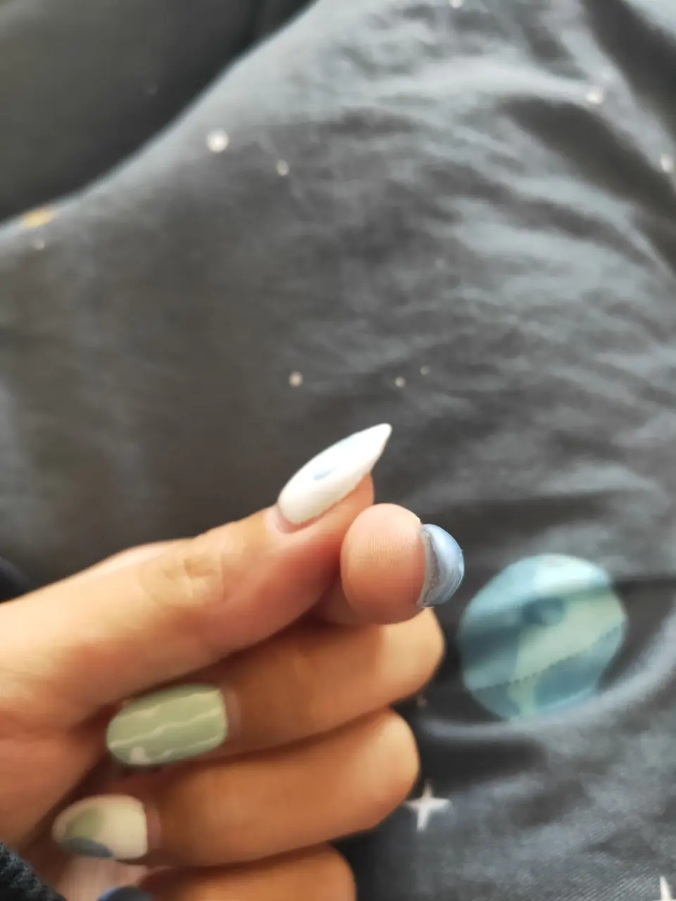 問題 美甲這樣是正常的嗎? 美甲板 Dcard