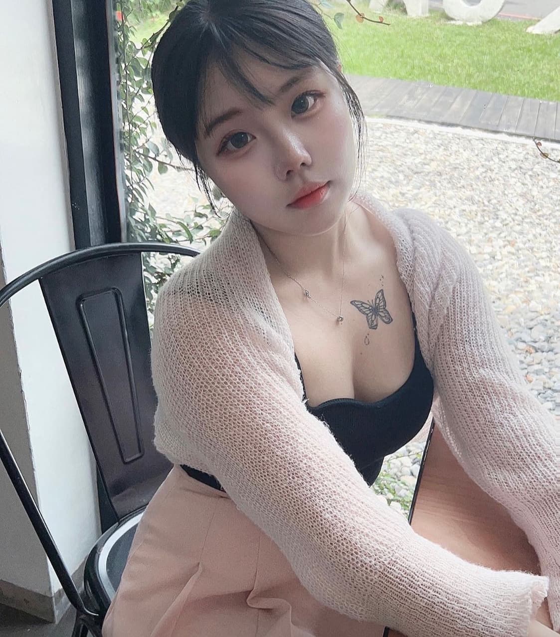 真的很喜歡粉色搭黑色😍 - Wooni (@kristen0092) | Dcard