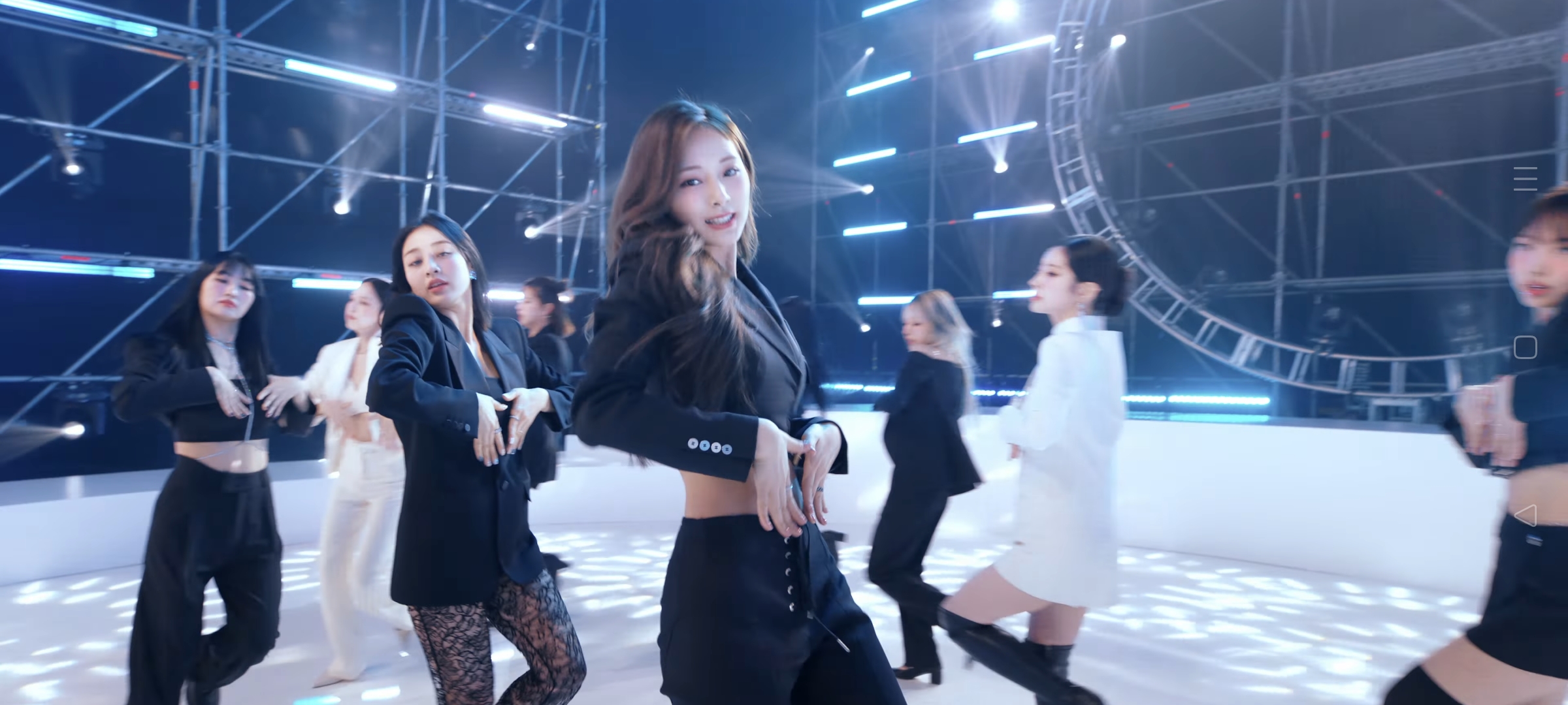 #分享 SET ME FREE performance video ️ - TWICE板 | Dcard