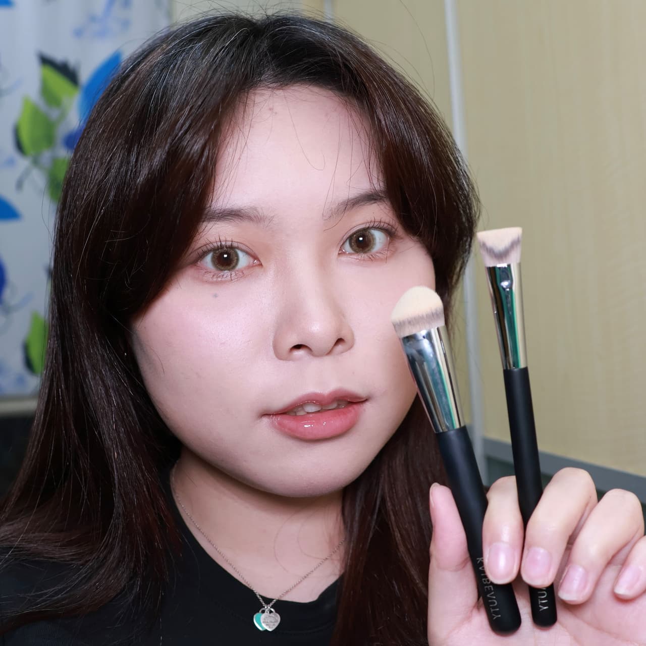 Get Ready With Me｜打造精緻底妝｜kaibeauty訂製刷具 打怪升等日記 個人看板板 Dcard
