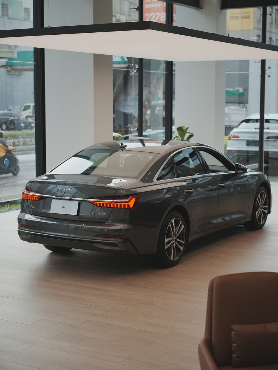 A6 Sedan 40 TFSI S line 珍珠鋼鐵灰 實車照📷 - 汽車板 | Dcard